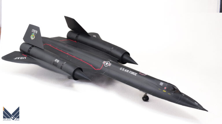 ハセガワ 1/72 アメリカ空軍 偵察機 SR-71 完成品 HASEGAWA 完成品 - 模型工房M