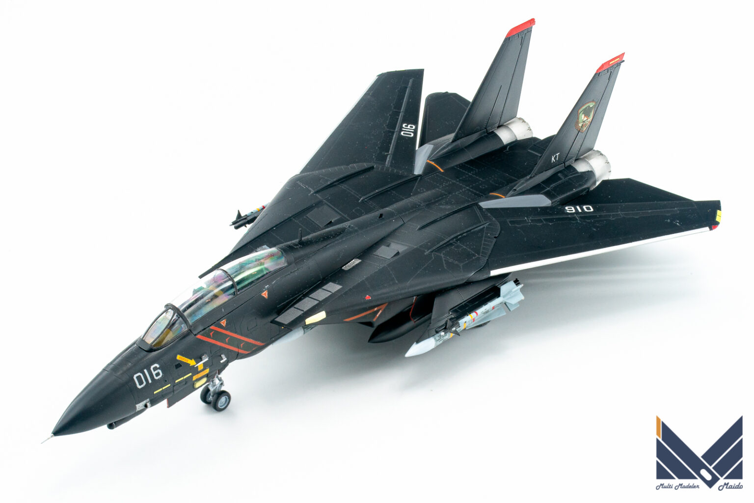 ファインモールド 1/72 F-14D エースコンバット ラーズグリーズ 完成品 Razgriz ACE COMBAT Finemolds ...