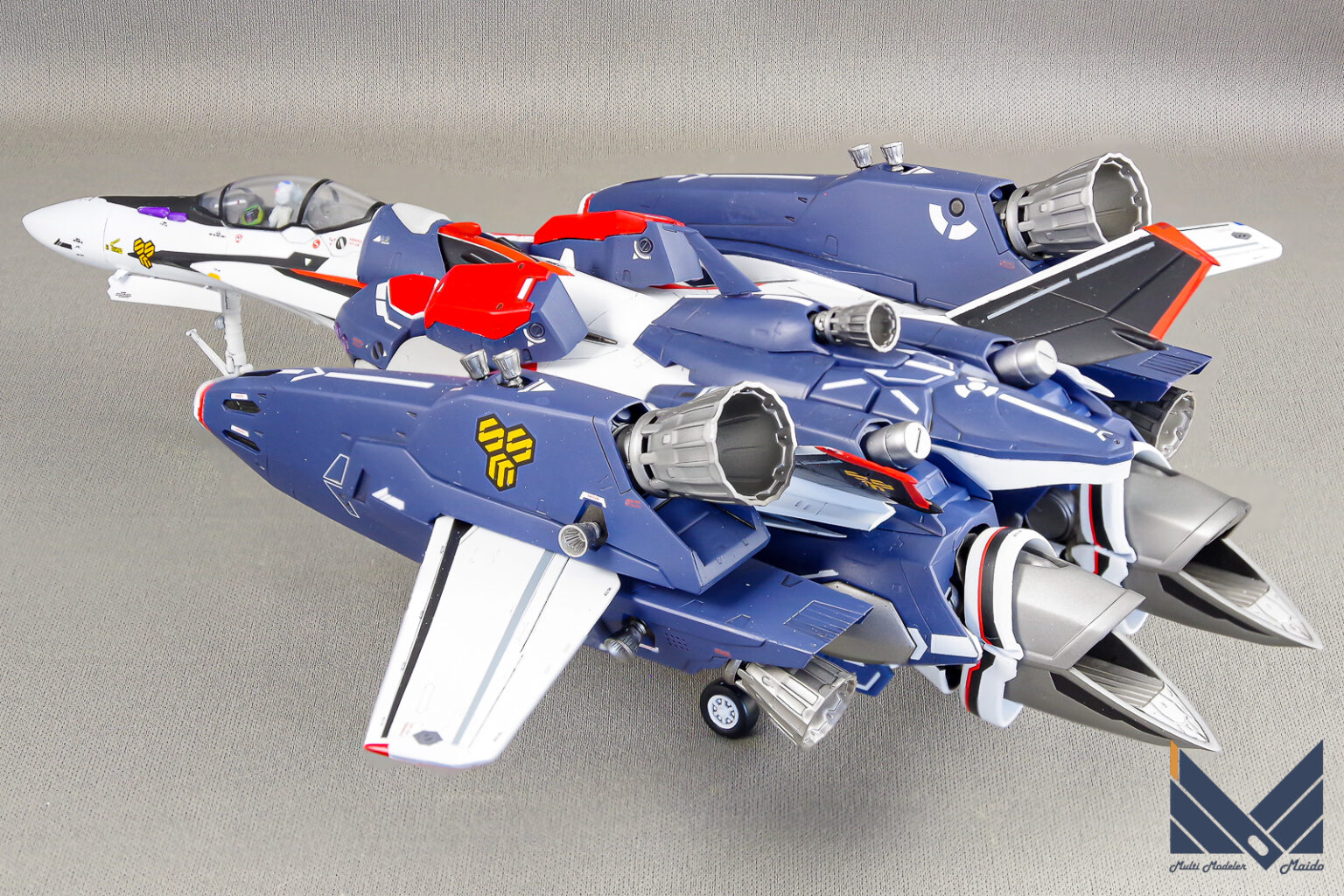 ハセガワ 1/72 VF-25F スーパーメサイア マクロスF 完成品 HASEGAWA MACROSS F - 模型工房M