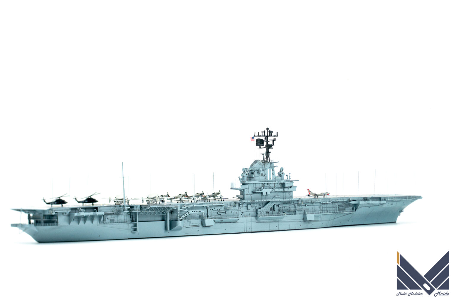 トランペッター 1/700 アメリカ海軍航空母艦CVS-11 イントレピッド 完成品 USS Intrepid Trumpeter - 模型工房M
